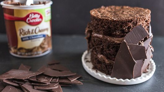 Mini Chocolate Raspberry Cakes Recipe - Tablespoon.com