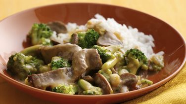 Carne De Res Y Brócoli Con Arroz