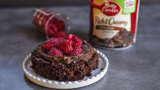 Mini Chocolate Raspberry Cakes Recipe - Tablespoon.com